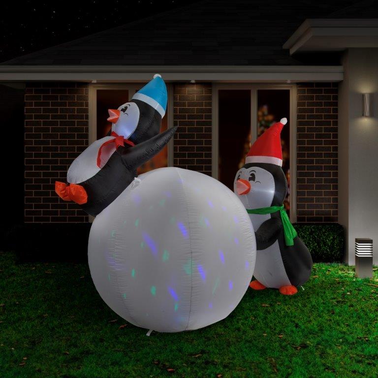 Inflatable Penguins Playing Snowball Flash